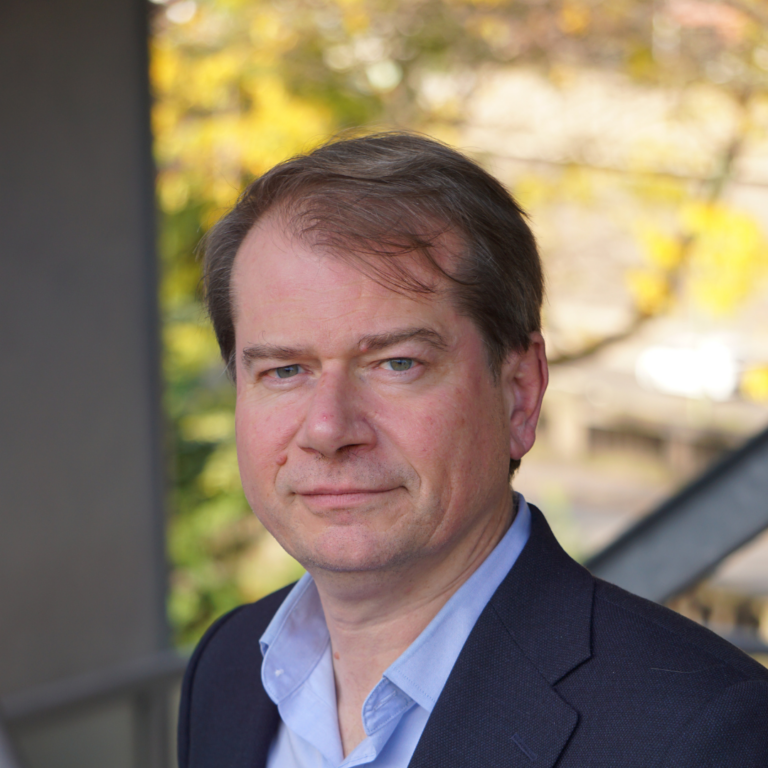 Directory of the engineering and computer science school EPITA.